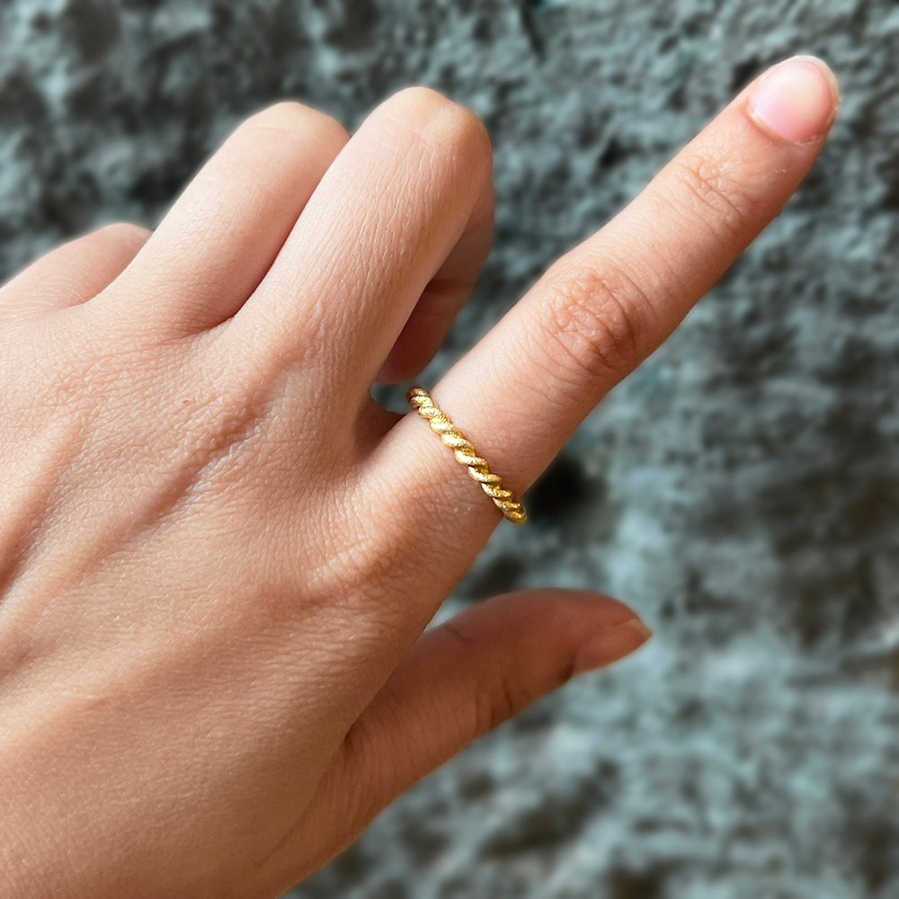 Ladies Bands | Alara Jewelry Store Bozeman, Montana