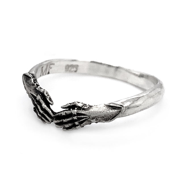 Sterling Silver Gauntlet Ring - "Solemn Promise" – Alara